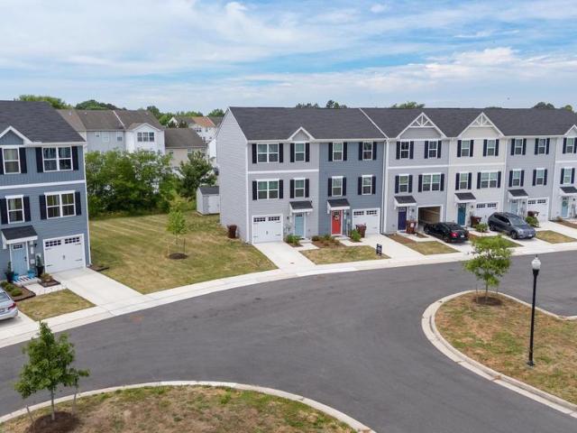 311 Yellow Bill Ln