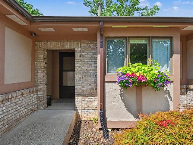 3124 Maple Villa Drive