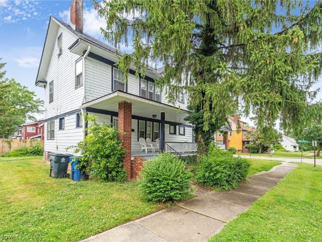 3124 Edgehill Road