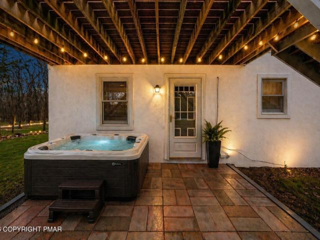 3124 Fern Road