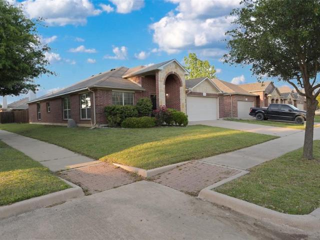 3124 Stonecrop Trail, Denton, TX 76226 | MLS #21230 | Compass