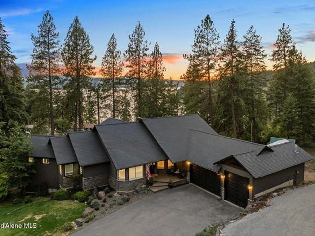3124 S Lochurst Ln, Coeur d'Alene, ID 83814