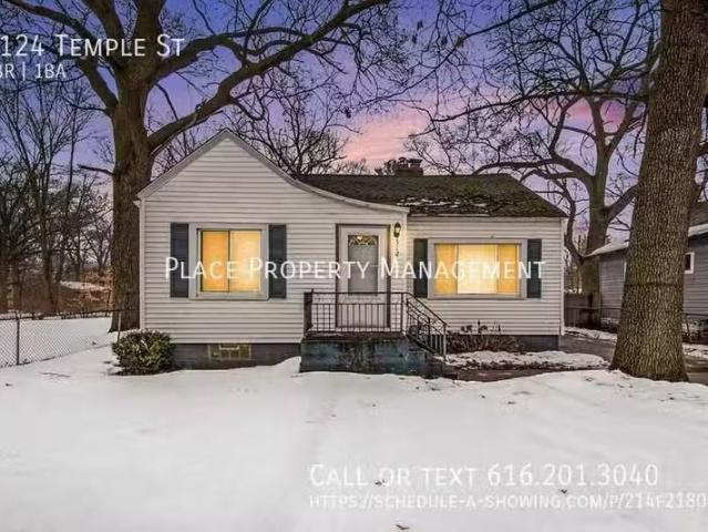 3124 Temple Charming 3 bedroom 1 bathroom house 3124 Temple.