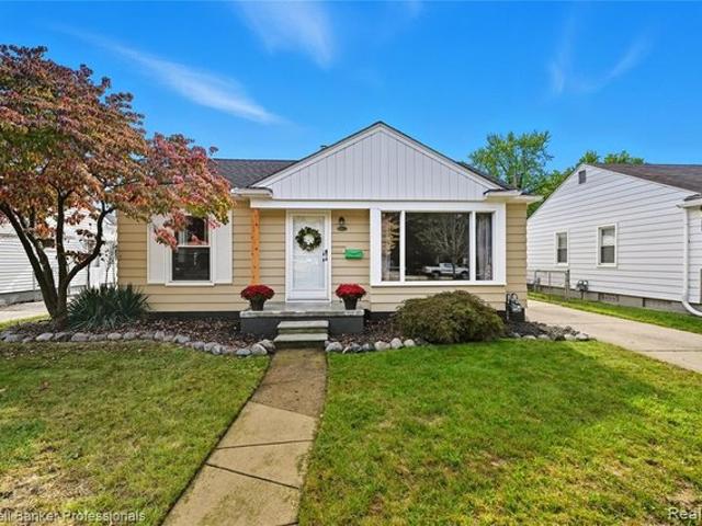 31255 Marquette St, Garden City, MI 48135