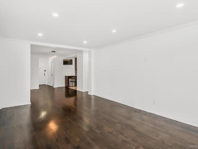 3125 Arlington Avenue 3H