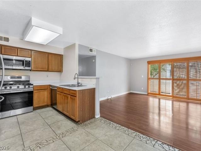 3125 Casey Dr Unit 202, Las Vegas, NV 89120