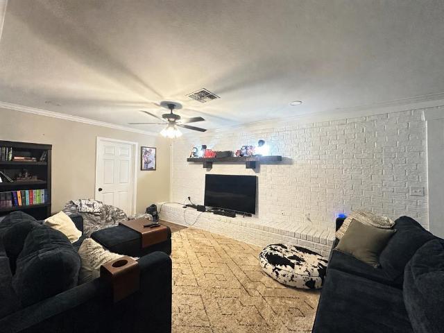 3125 Lake Hills Drive