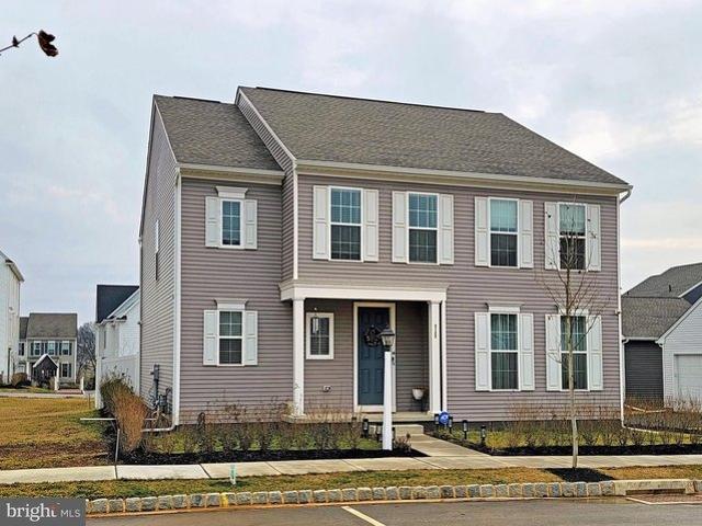 3125 Parade St, Mechanicsburg, PA 17055