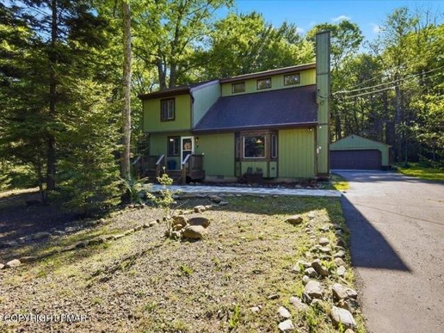 3125 Robert David Dr, Tobyhanna, PA 18466