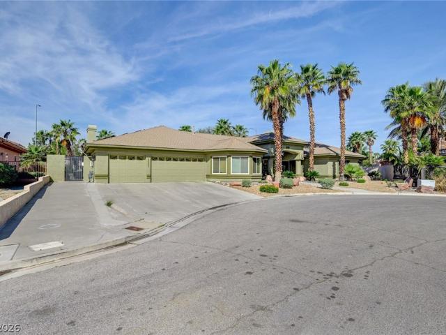 3125 Shadowleaf Ct, Las Vegas, NV 89117 | Compass