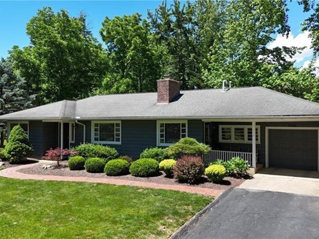 3126 Mayfield Rd, Stow, OH 44224