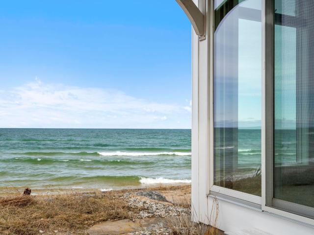 3126 Lake Shore Road