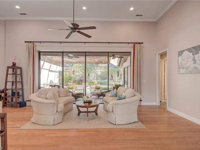 3126 Terramar Ct, Naples, FL