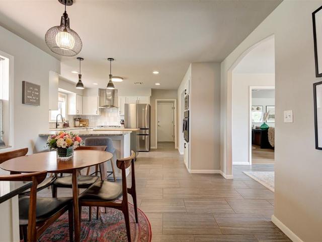3127 NW 69th Street
