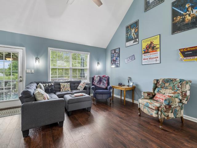 3127 Clydesdale Dr