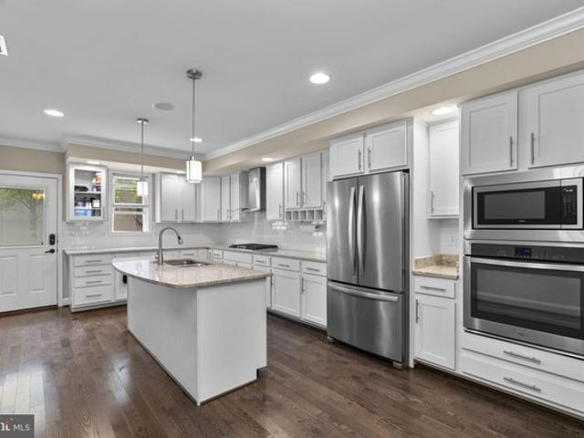 3127 Elliott St, Baltimore, MD 21224