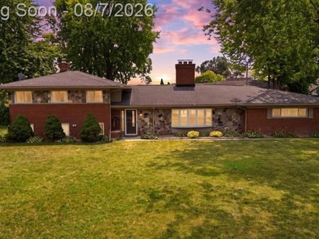 3127 Francesca Dr, Waterford Township, MI 48329