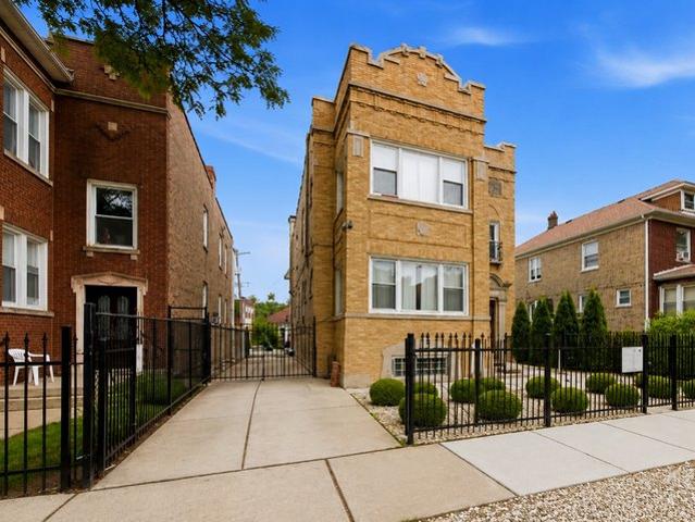 3128 N Keating Ave E, Chicago, IL 60641