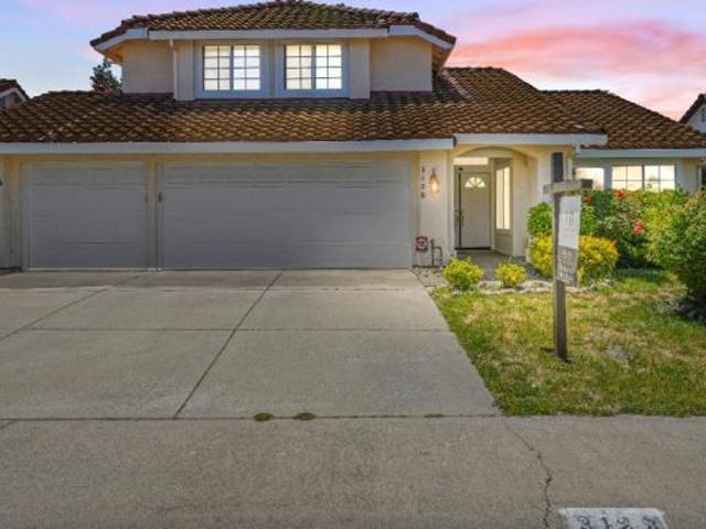 3128 Black Eagle Dr, Antelope, CA 95843