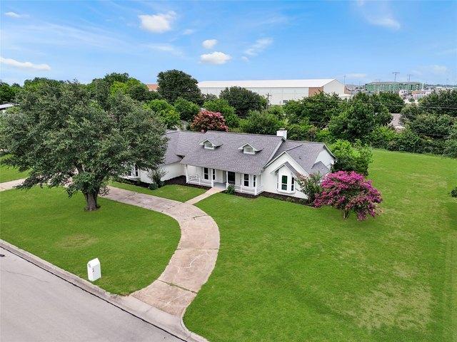 3128 Darby Ln, Denton, TX 76207
