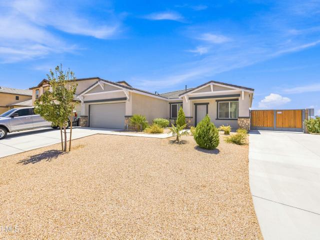 3128 Desert Cloud Avenue