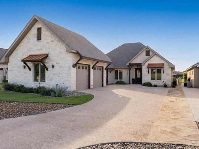 3128 Pinnacle Club Dr, Kerrville, TX 78028
