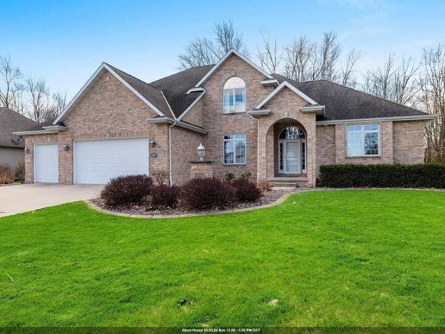 3128 Warm Springs Dr, Green Bay, WI 54311