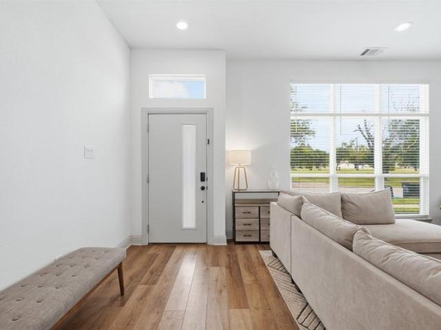 3128 Wayside Ave, Fort Worth, TX 76110