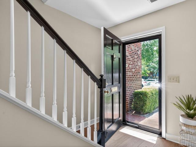 3128 Westbury