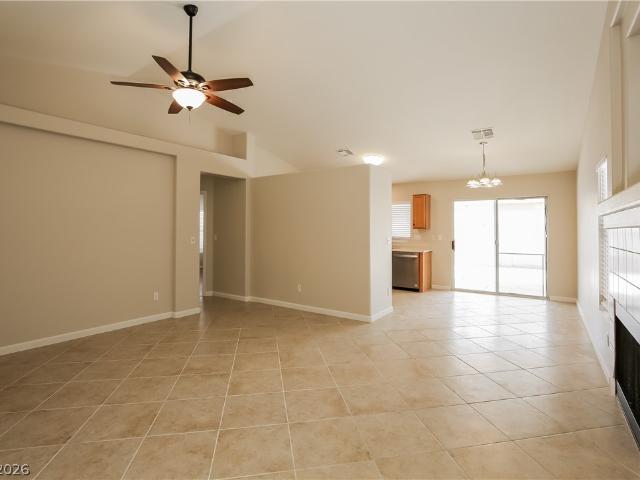 3129 Macaroon Way
