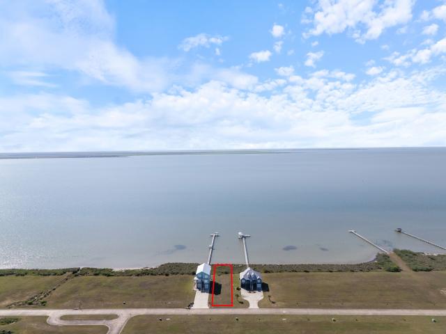 3129 Bay Rdg Dr, Palacios, TX 77465 | MLS #78103 | Compass
