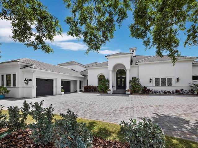 3129 Founders Club Dr, Sarasota, FL 34240
