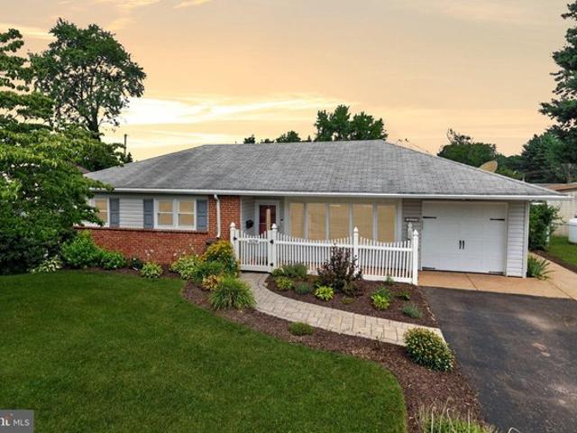 3129 Sycamore Ln Unit Y, Norristown, PA 19401