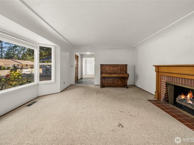 3129 Sylvia Boulevard S