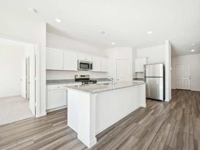 31203 Williams Landing Street