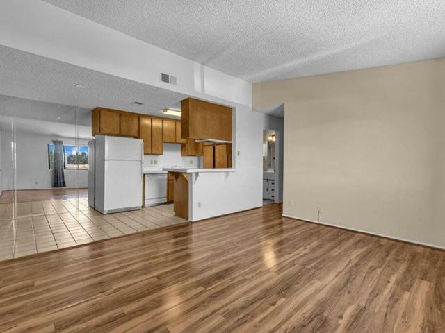 31200 Landau Blvd, Cathedral City, CA 92234