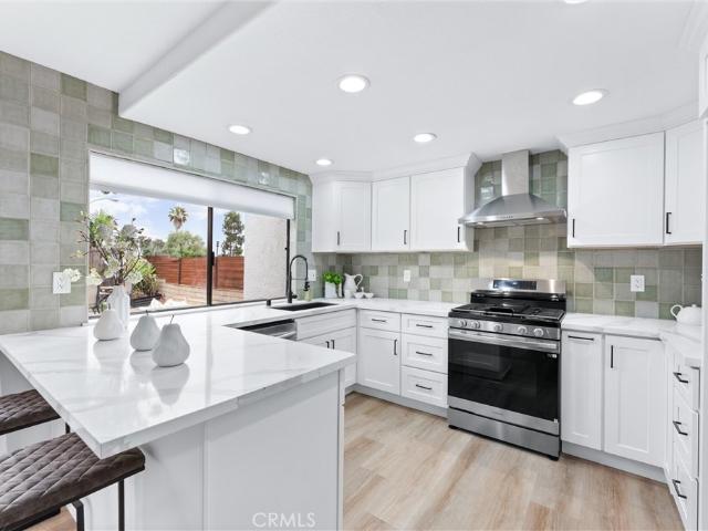 31206 Calle San Pedro