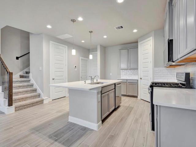 3120 Moontide Lane