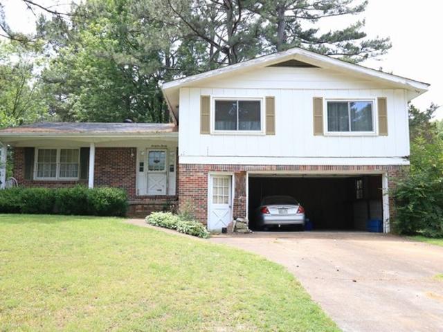 3120 N Circle Dr, Humboldt, TN 38343