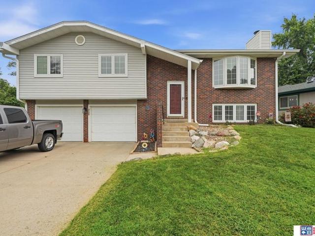 3120 Onyx Ct, Lincoln, NE 68516