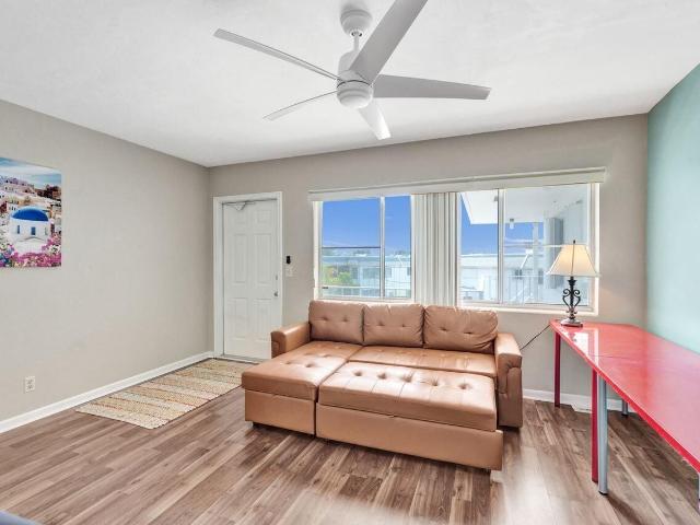 3120 Cynthia Lane Unit 207, Lake Worth Beach, US, FL