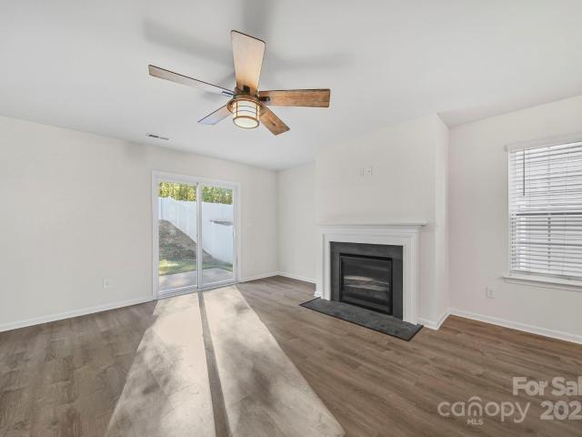 3120 Green Apple Dr, Dallas, NC 28034 | MLS #4314