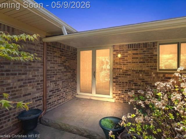 3120 Hartford Lane