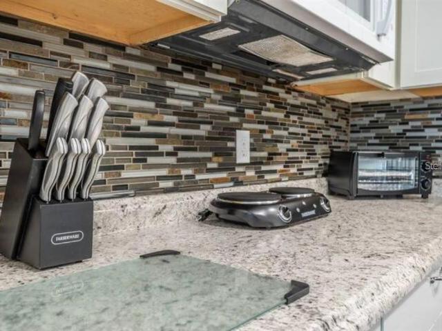 3120 Peel Ave, Orlando, FL 32806 | MLS #O6377 | Compass