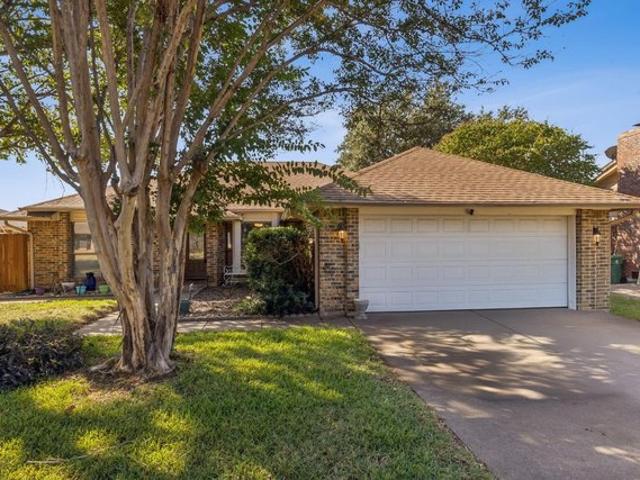3120 Teakwood Dr, Bedford, TX 76021