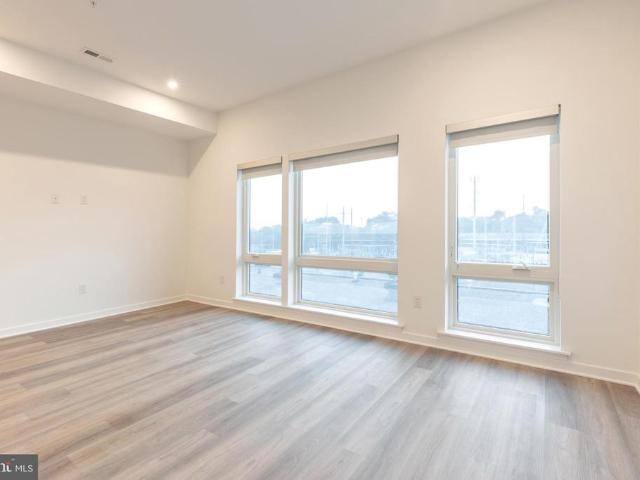 3120 W Jefferson Street # 203