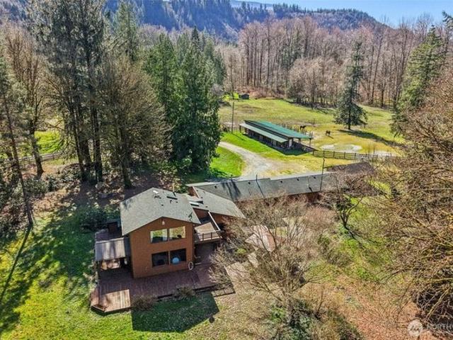 31211 Boulder Creek Dr, Arlington, WA 98223