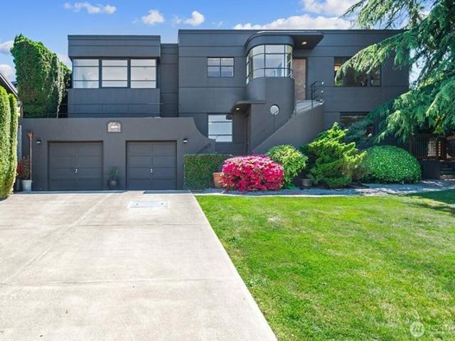 3121 NW 94th St, Seattle, WA 98117