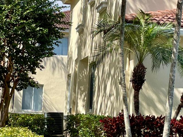 3121 N Evergreen Cir, Boynton Beach, FL 33426 | MLS #R11145
