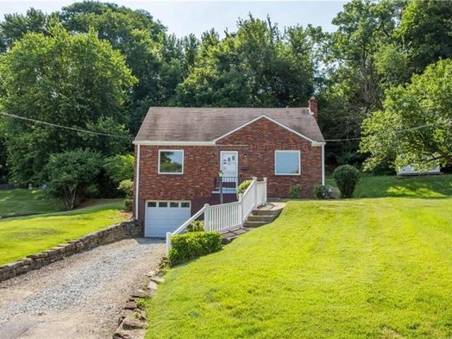 3121 Aniray Cir, Bethel Park, PA 15102